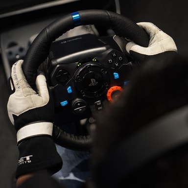 Logitech G29 Driving Force Ratt till racingspel - Elgiganten