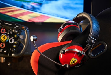 Thrustmaster Racing gaming headset Scuderia Ferrari Edition - Elgiganten